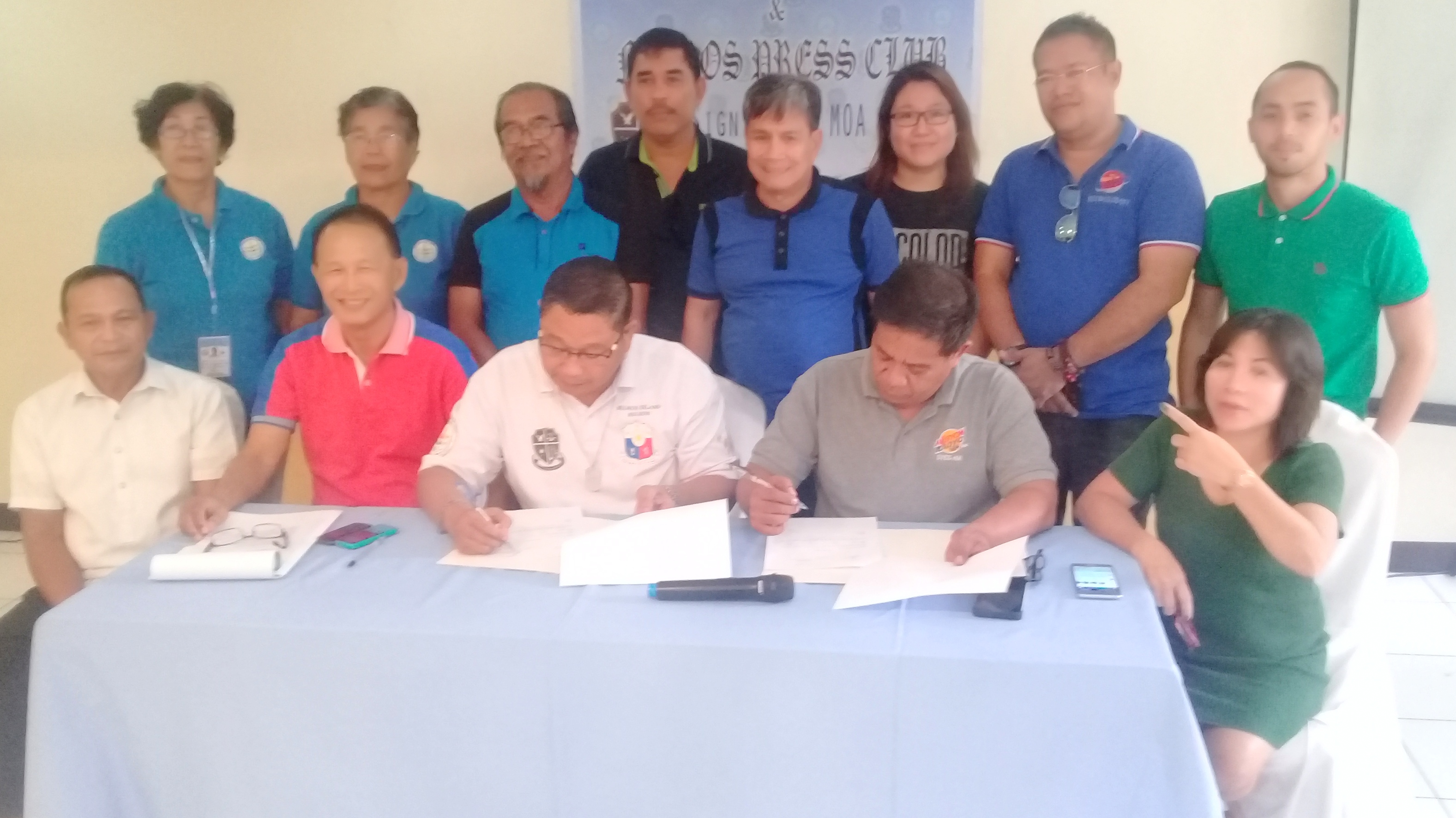 Task Force Kasanag signs agreement with Negros Press Club - Watchmen ...