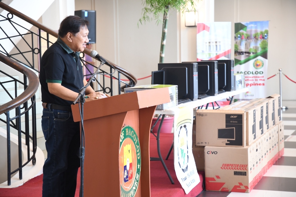 13 computers donated to Bacolod City Public Library - Watchmen Daily ...