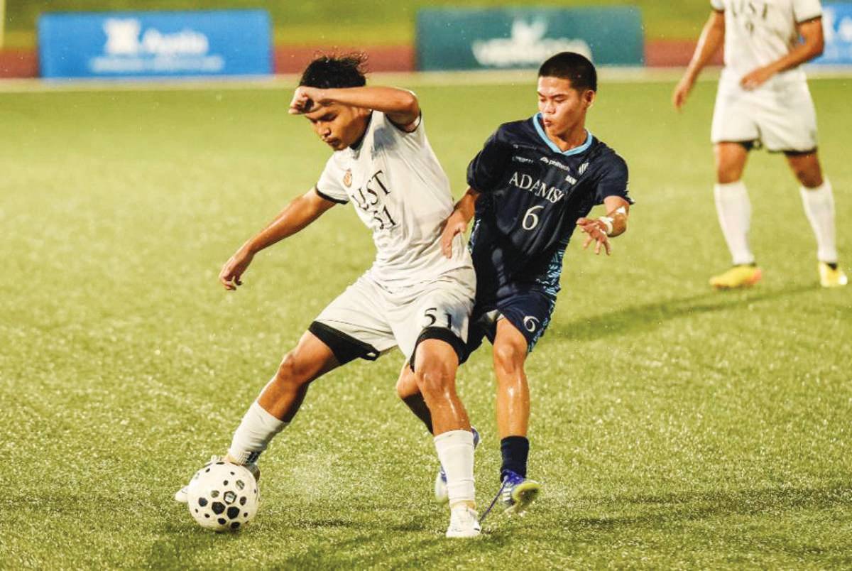 UST,_Adamson_battle.JPG_resized - Watchmen Daily Journal